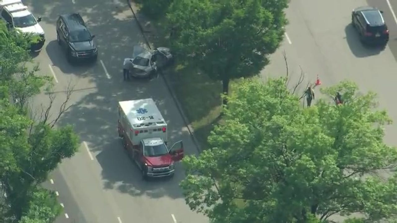 Woman 26 Fatally Crashes Into Tree On Roosevelt Boulevard Causing
