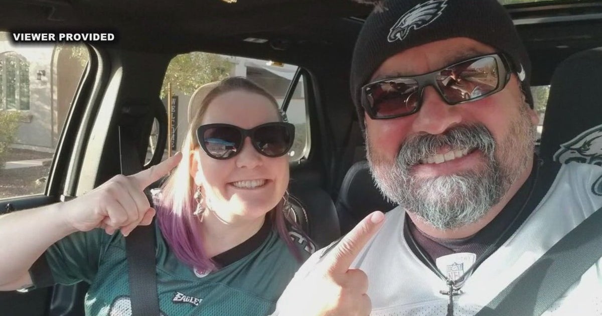 2 avid Eagles fans meet by chance through social media, tie the knot ...