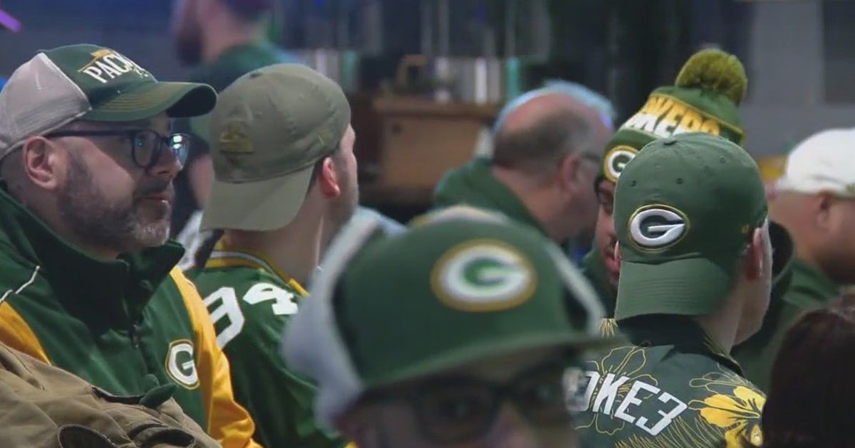 Eagles playoffs: Green Bay Packer fans hold pep rally in Northern ...