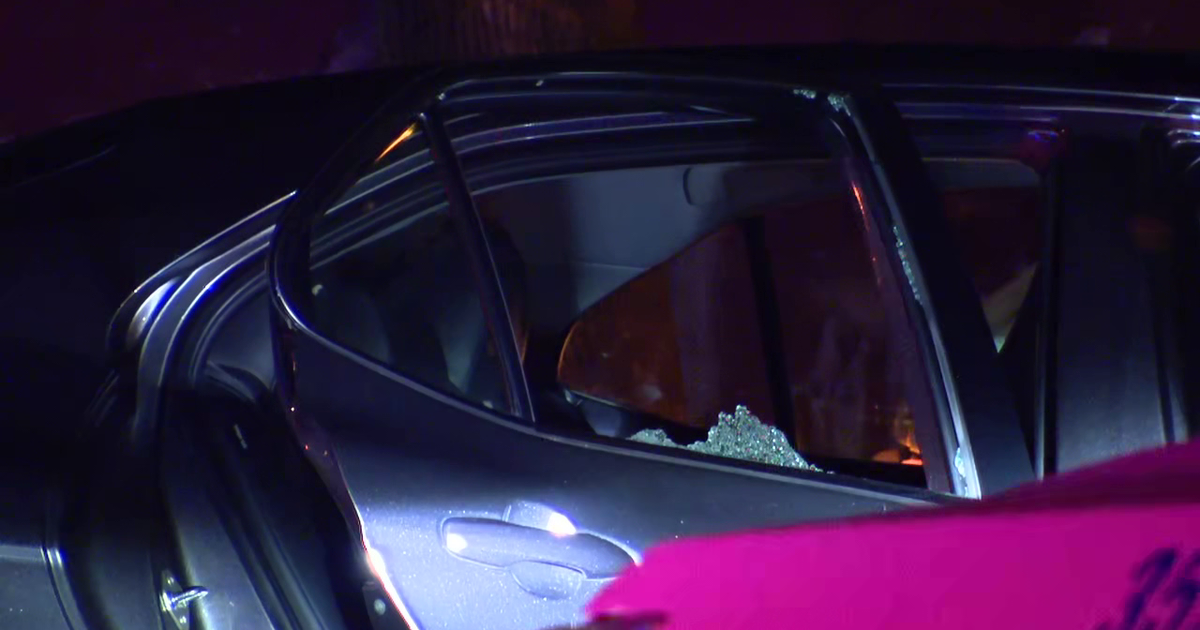Philly weekend shooting: 2 shot as police search for suspect | FOX 29 ...