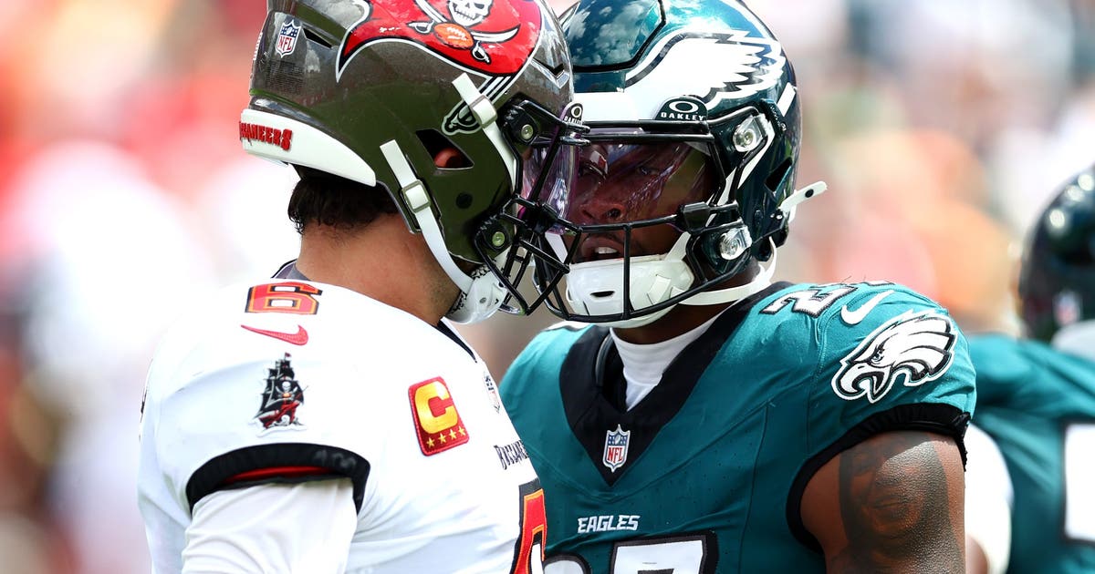 Philadelphia Eagles remain undefeated with win over Buccaneers | FOX 29 ...