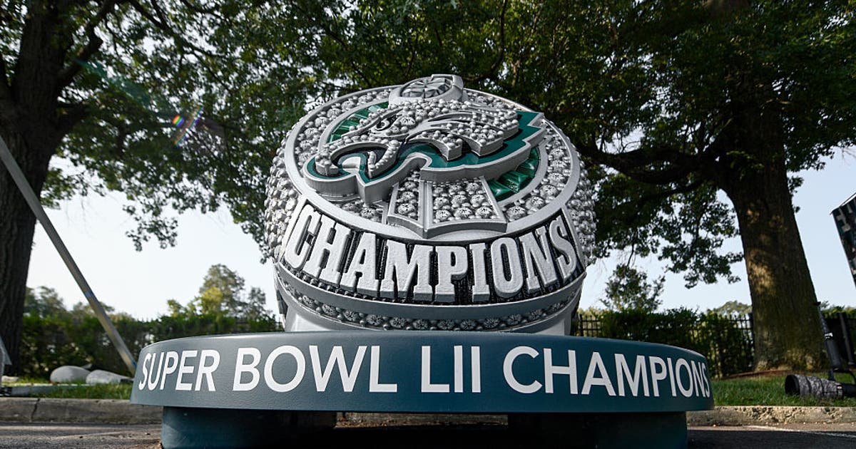 Eagle Laekin Vakalahi puts Super Bowl LIX ring up for auction | FOX 29 ...