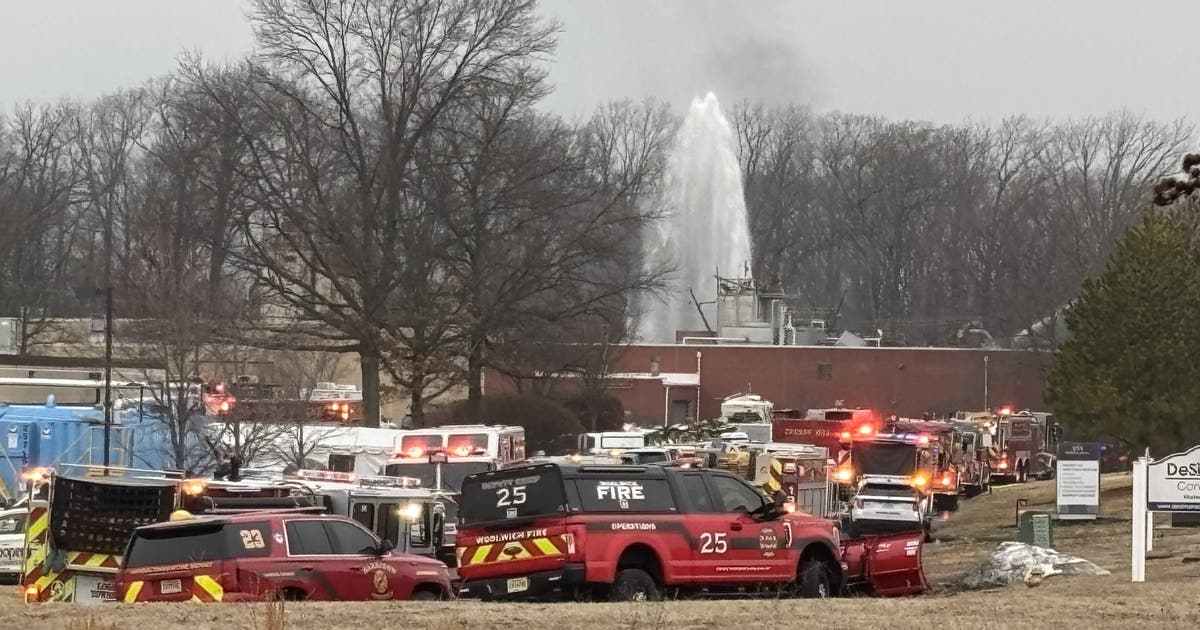 NJ explosion: At least 5 hurt after Savita Naturals building explosion ...