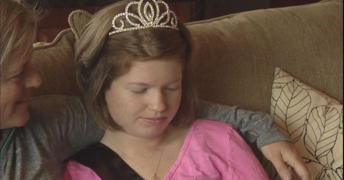 Non-verbal Colorado teen with autism named prom queen | FOX 2 Detroit