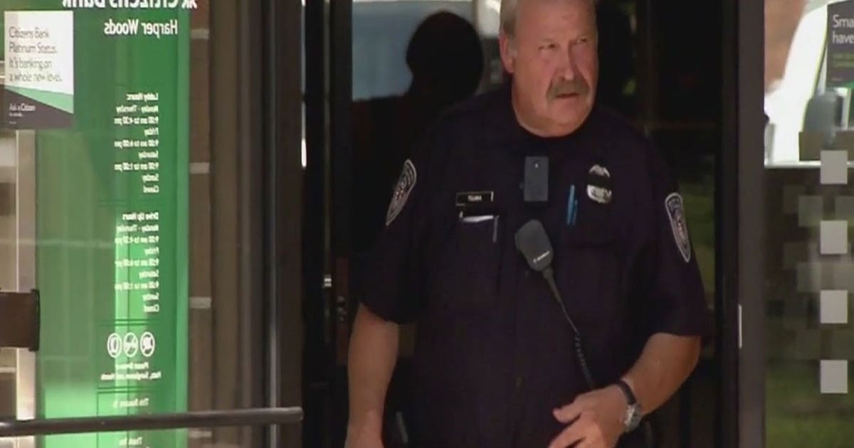 58-year-old bank robbery suspect chases customer with butcher knife ...