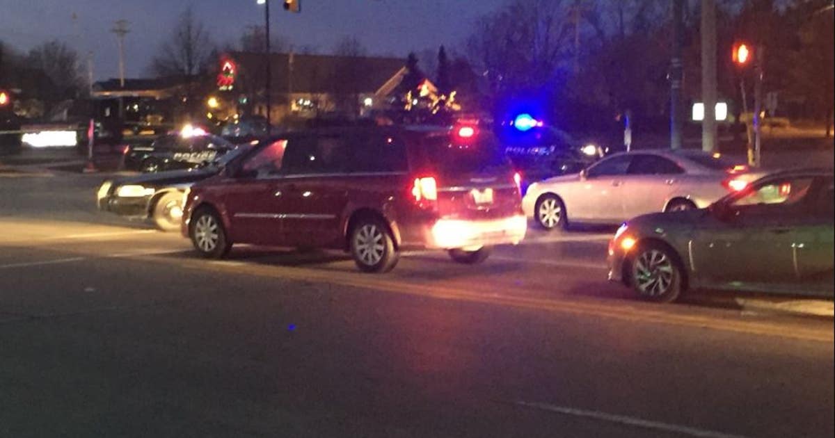 Canton bank robbery suspect in police standoff with hostages | FOX 2 ...