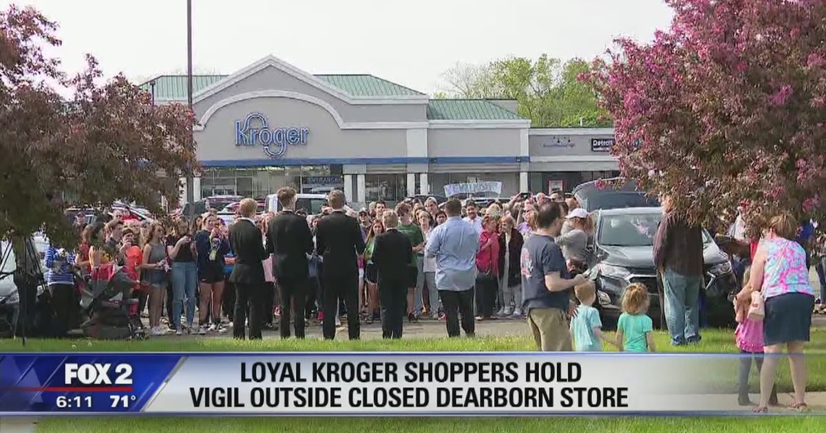 Loyal Kroger shoppers hold vigil outside closed Dearborn store | FOX 2 ...