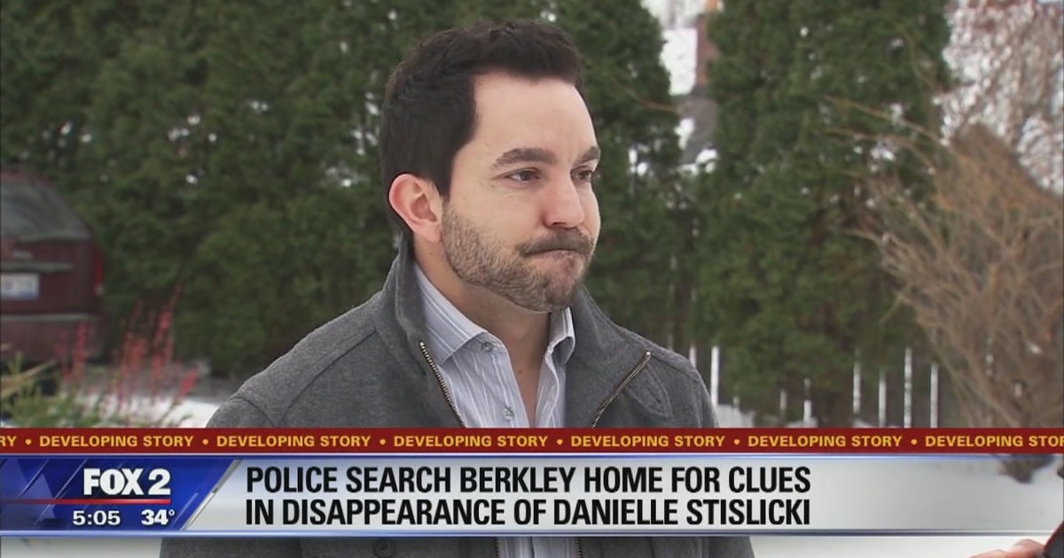 Neighbors: Police searching home for clues in missing Danielle ...
