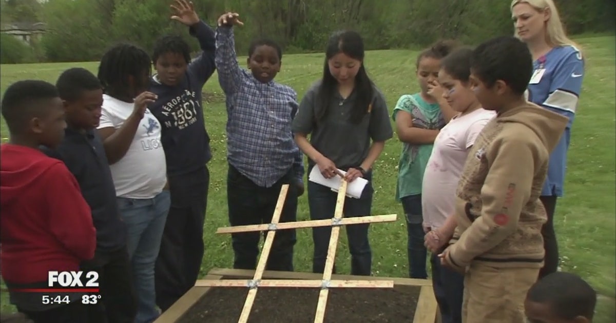Growing to fruition: Pontiac students plant urban garden | FOX 2 Detroit
