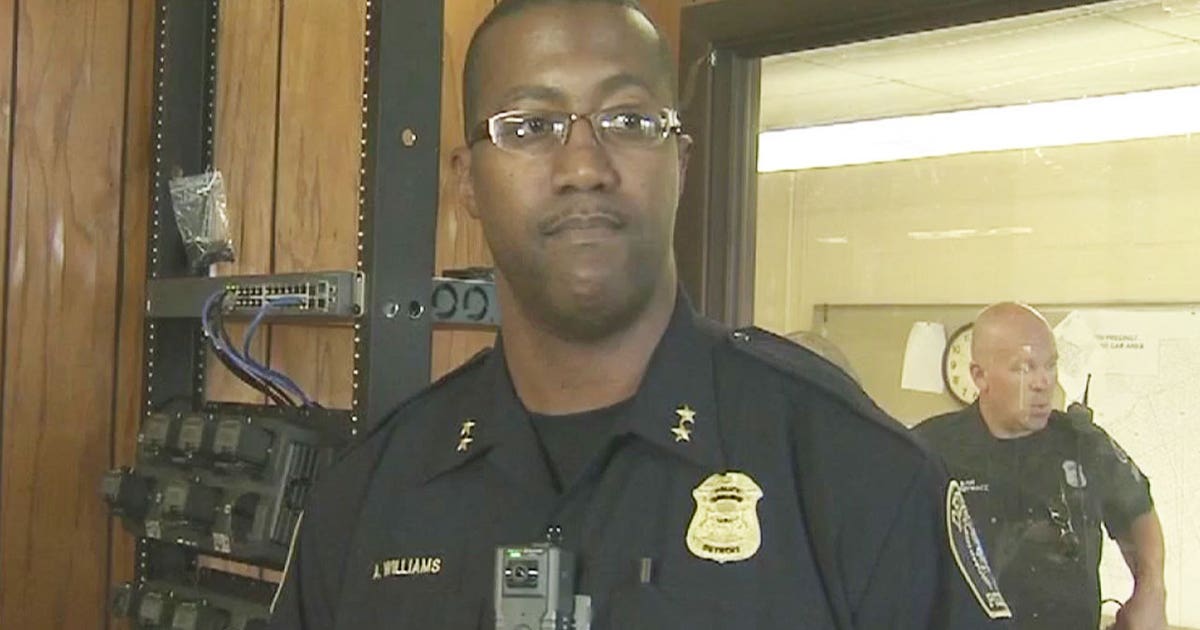 Detroit police now wearing body cameras in 4th, 7th precincts | FOX 2 ...