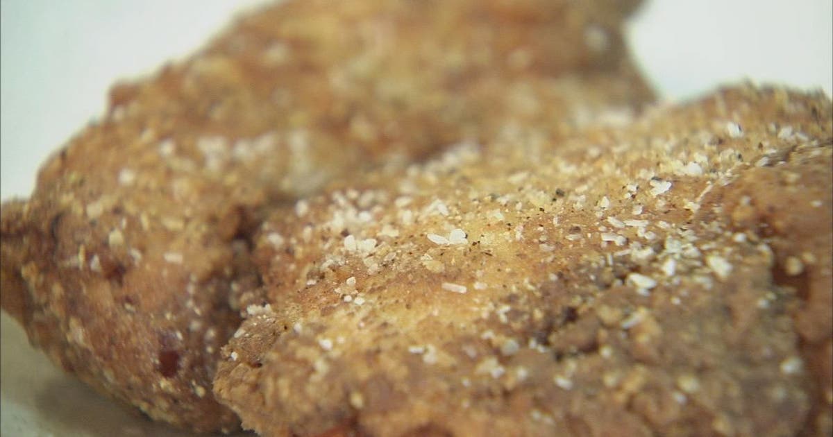 Atomic Chicken launches story creation contest | FOX 2 Detroit