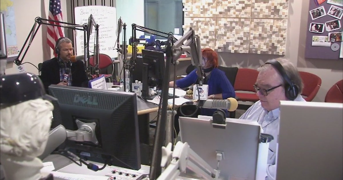 Jason Carr visits 90.9 WRCJ during fundraising drive | FOX 2 Detroit