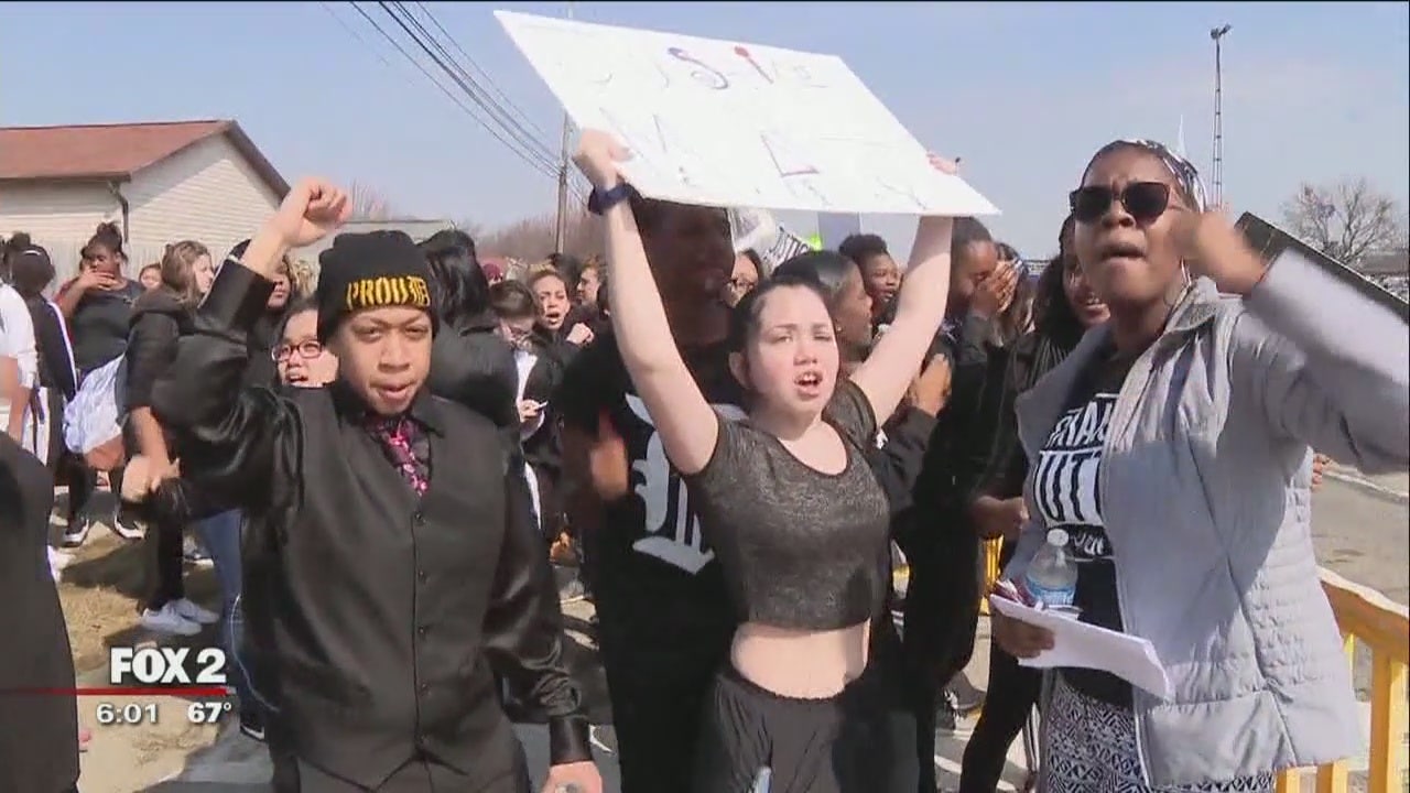 Students protest for teen shot in Detroit, not allowed back at school ...