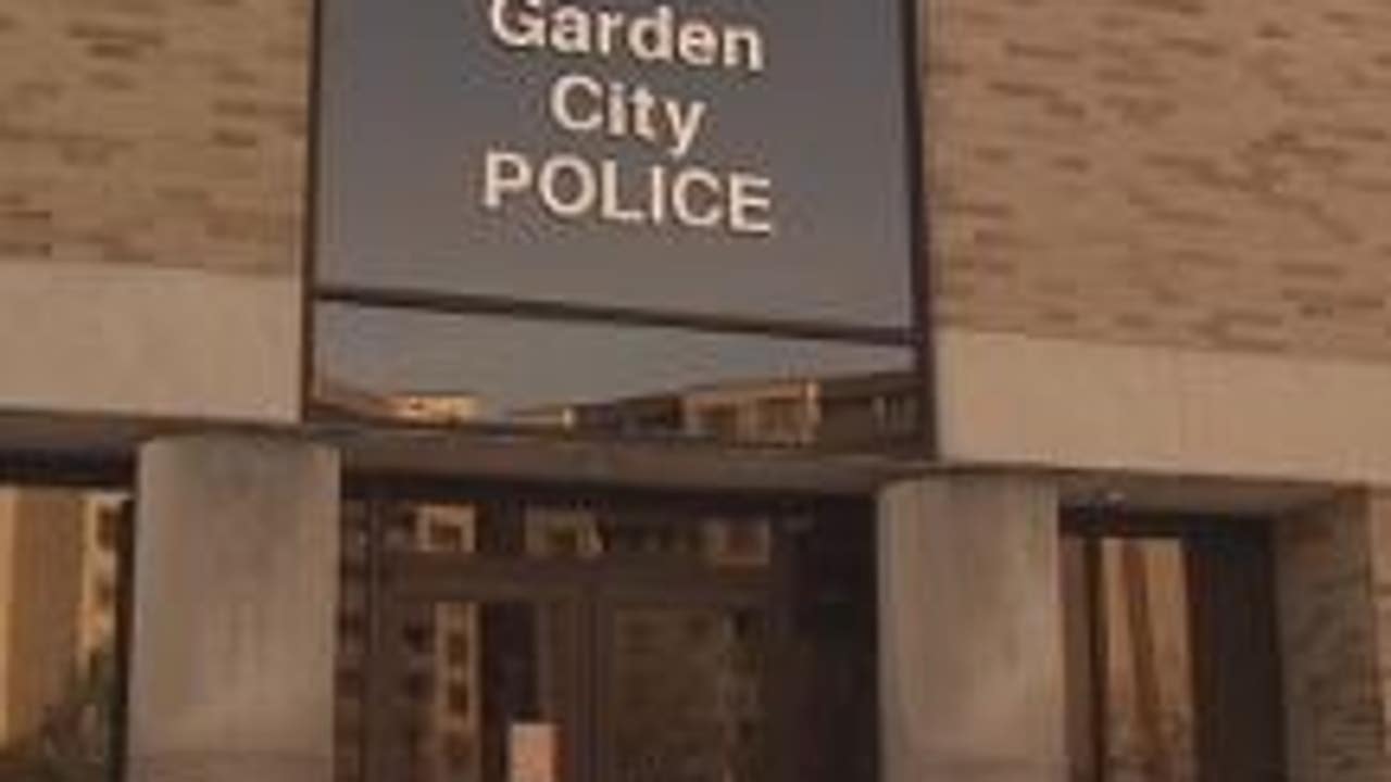 Pleasant Ridge Police Chief, Garden City accused of sexual assault ...