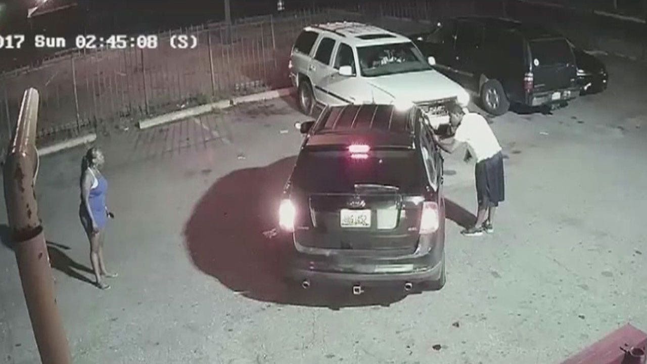 Car accident leads to armed robbery in NW Detroit | FOX 2 Detroit