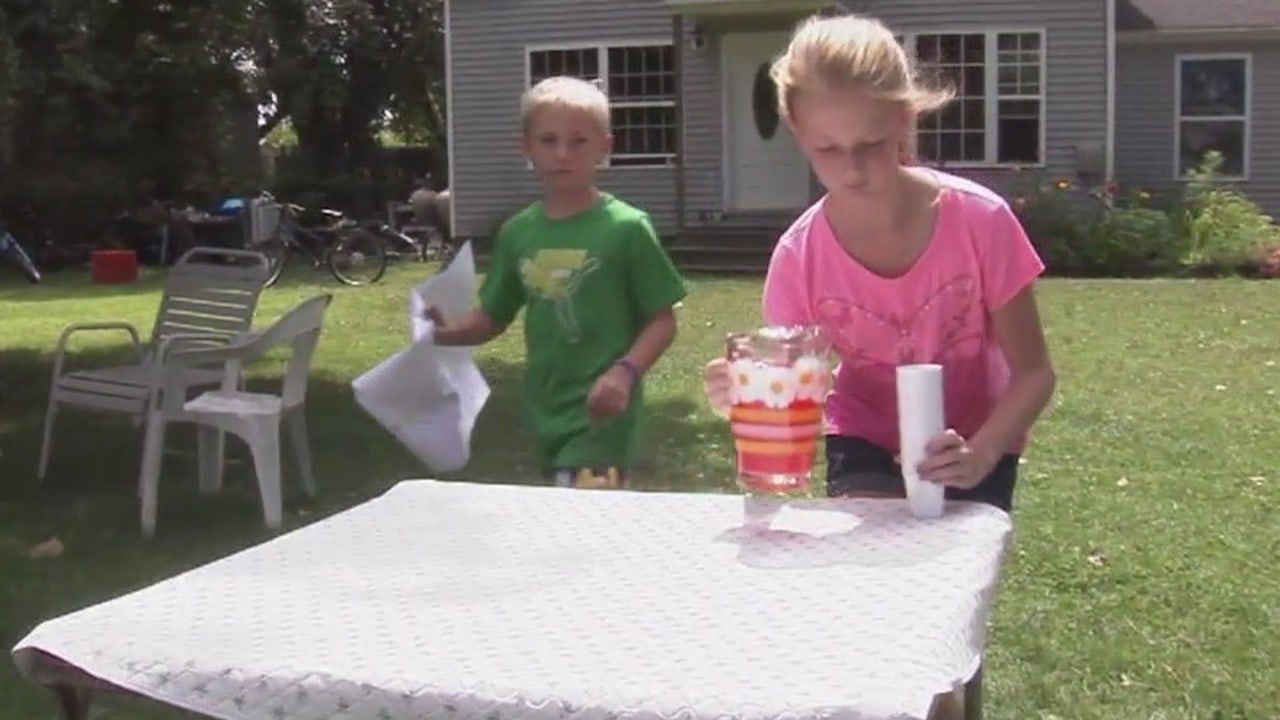 Kids start lemonade stand to help their mom battling stage 4 cancer ...