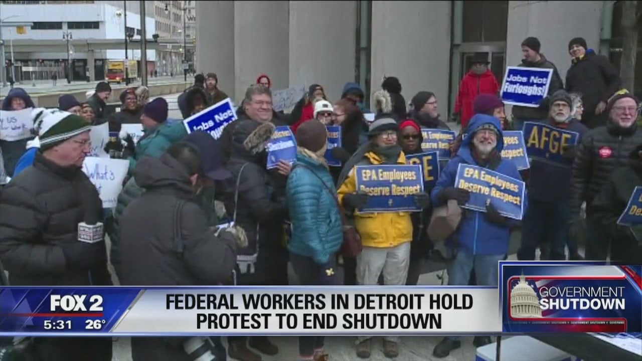 Detroit federal employees protest government shutdown | FOX 2 Detroit