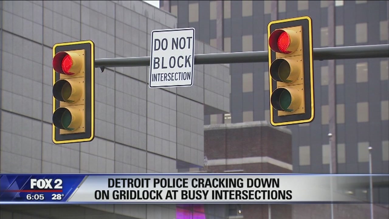 Detroit police crack down on gridlock at busy intersections | FOX 2 Detroit