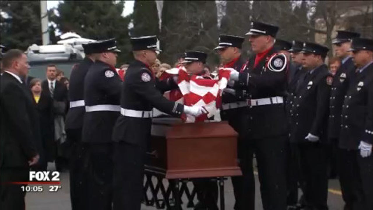 A hero's farewell: Hundreds attend funeral of Ron Savage | FOX 2 Detroit