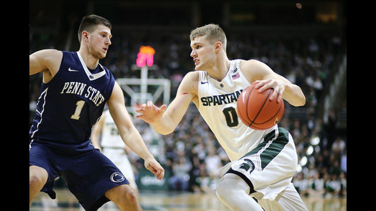 No 2 Michigan State loses F Kyle Ahrens with foot injury