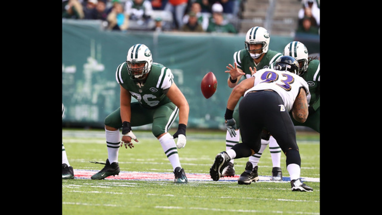 Lions sign C Wesley Johnson, who was starter for Jets