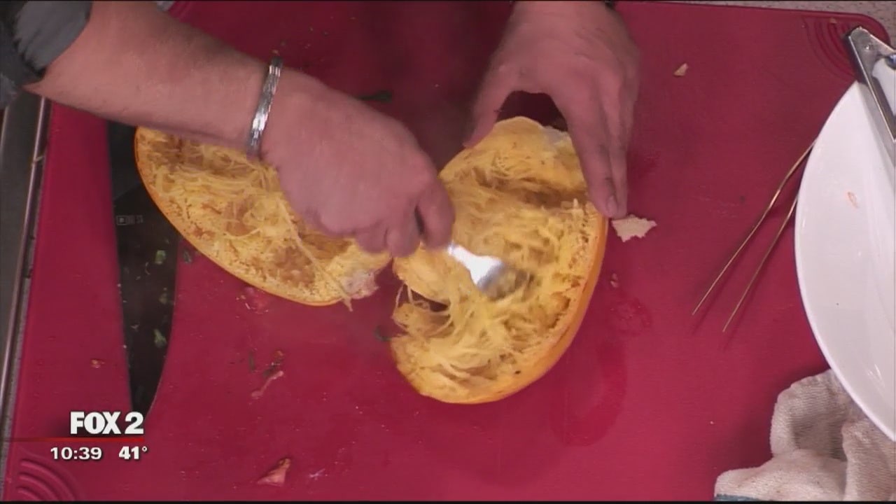 Lakeland Banquet Center chef prepares spaghetti squash spaghetti | FOX ...