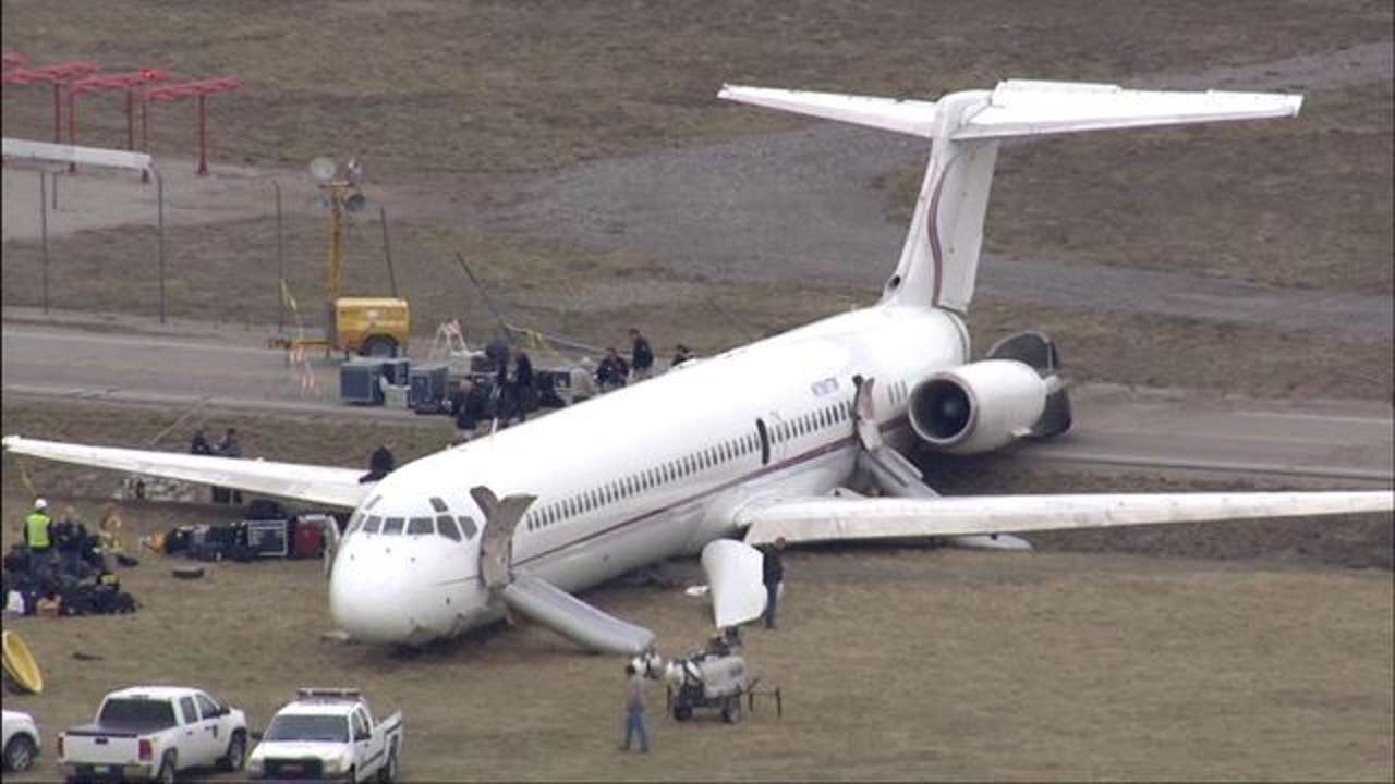 Plane carrying University of Michigan basketball team that crashed due ...