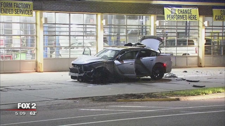 Suspects crash stolen car into Detroit tire shop in violent spree | FOX ...