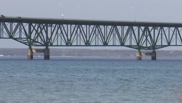 Michigan, Enbridge reach deal to boost safety of oil pipelines | FOX 2 ...