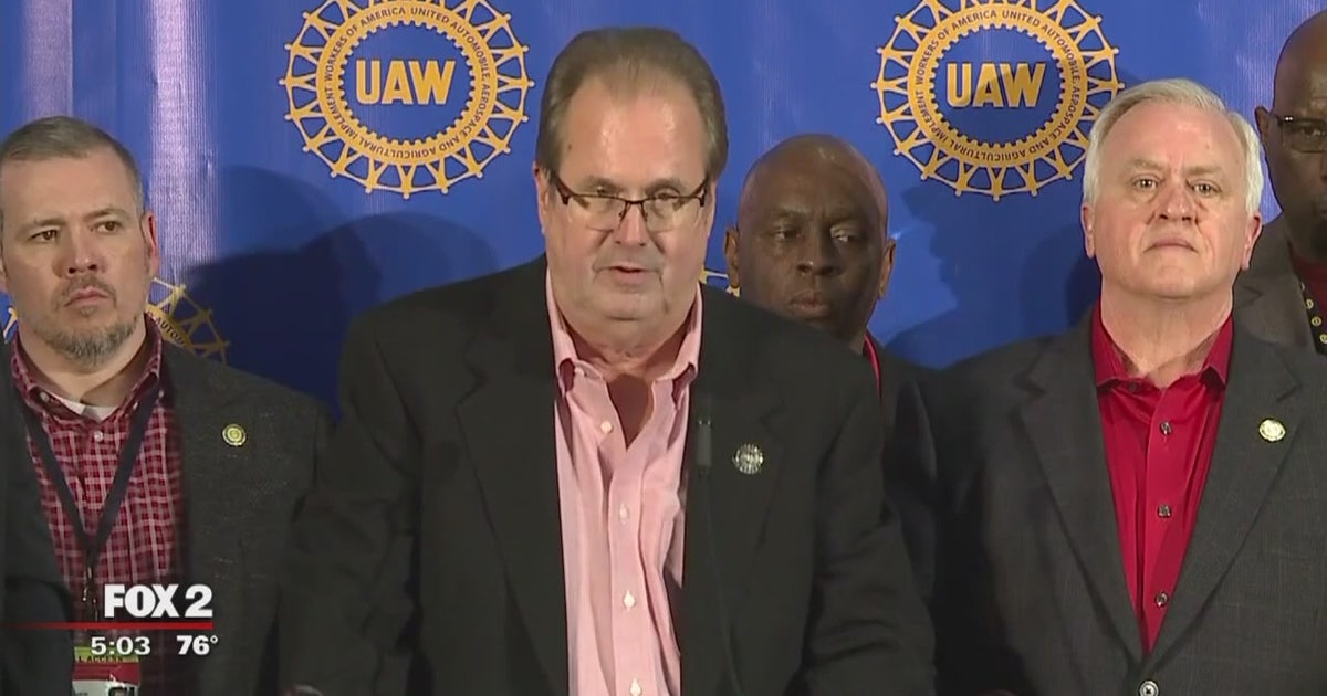 UAW President Gary Jones taking leave of absence as FBI corruption ...