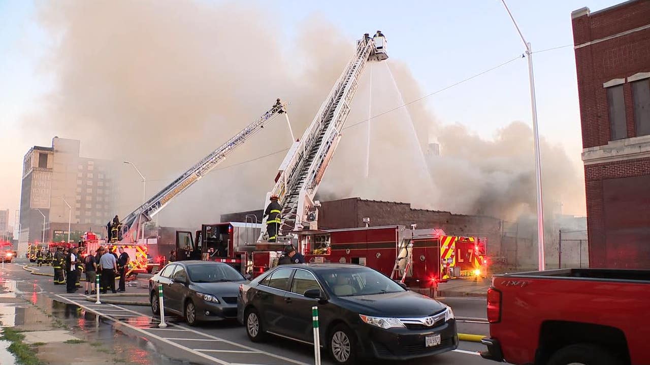 Fire destroys former Gold Dollar Bar in Midtown Detroit | FOX 2 Detroit