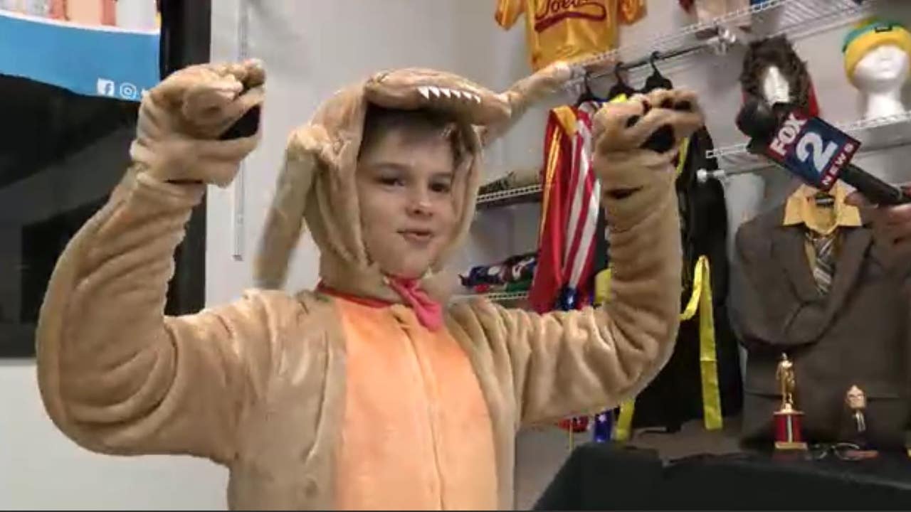 These new interactive Halloween costumes literally move | FOX 2 Detroit
