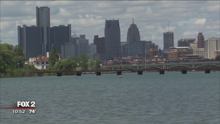 Man arrested for swimming across Detroit River in December wins release ...