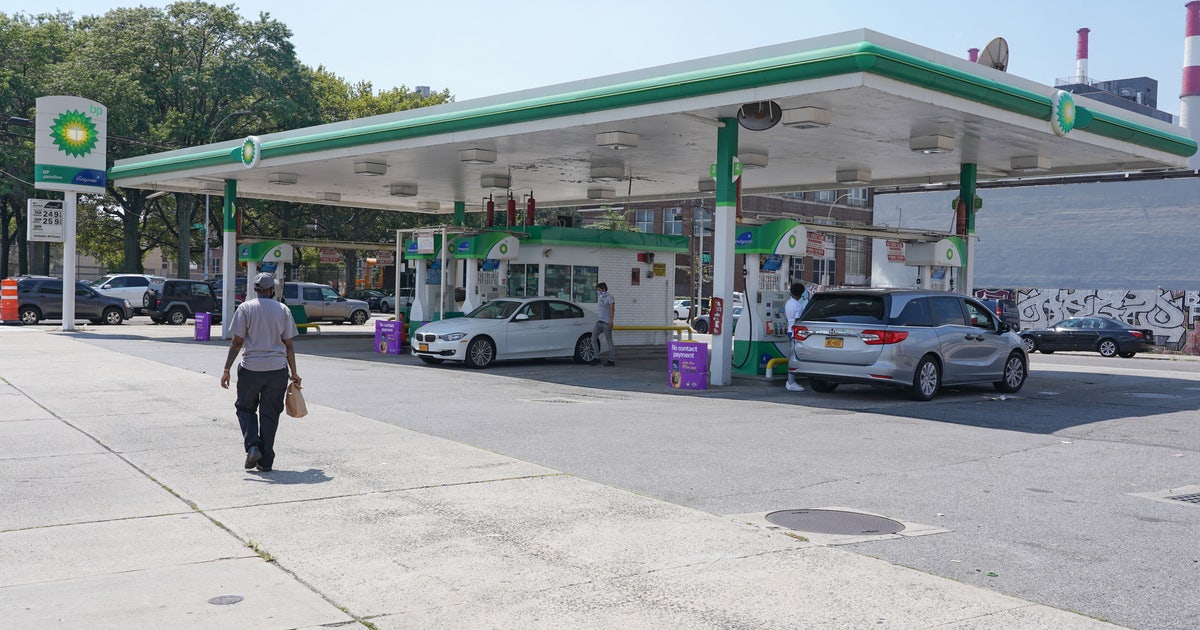 Michigan gas prices just below 2021-high as 15-gallon tank nears $50 ...