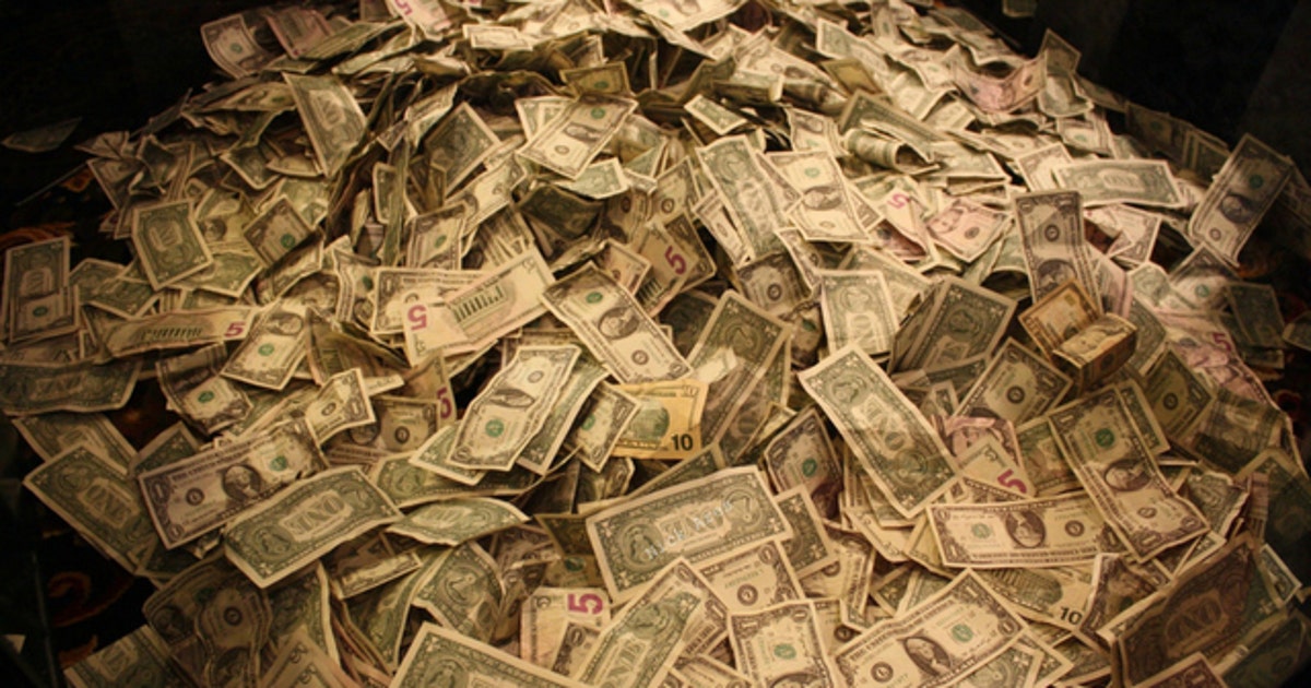 Serial Metro Detroit bank robber switches to fraud, gets busted using ...