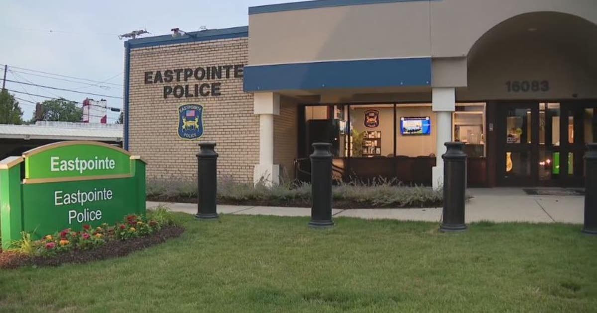 Teens caught with guns after fleeing Eastpointe police in stolen car ...