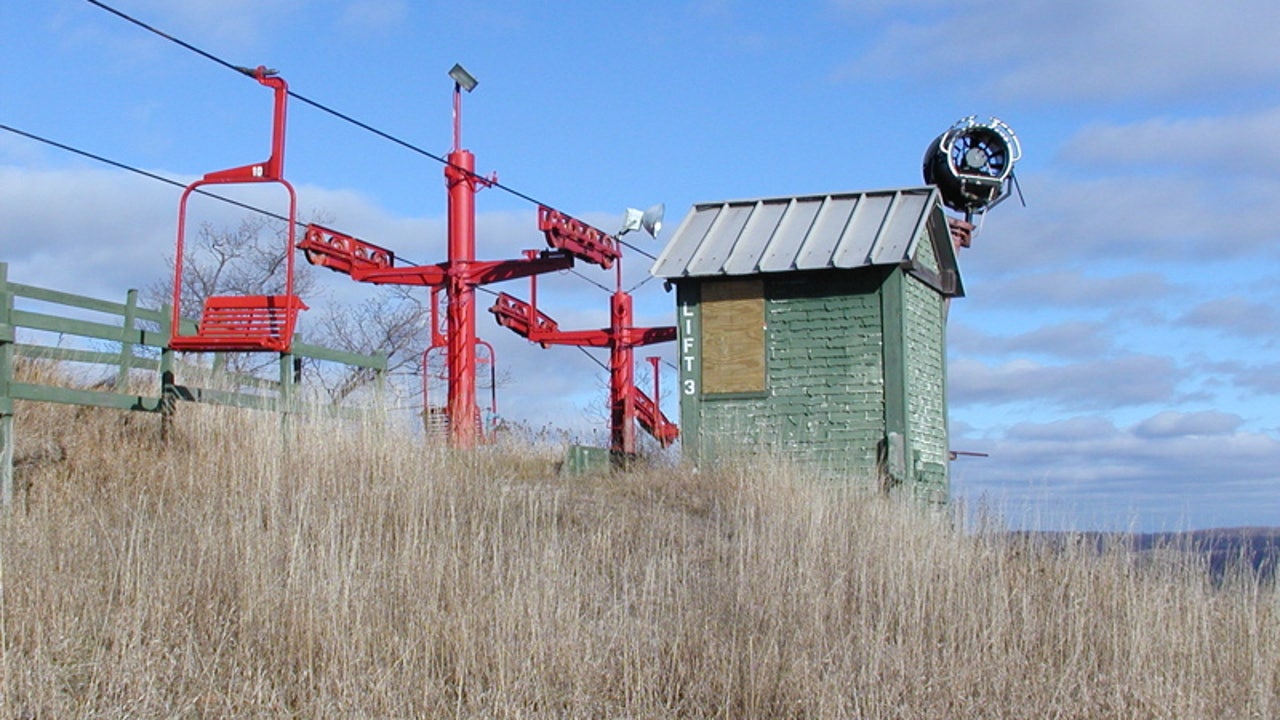 Demolition begins at Sugar Loaf ski resort in northern Michigan | FOX 2 ...