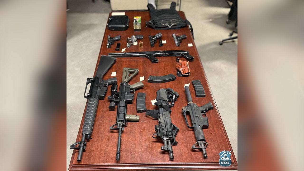 Detroit police seize several firearms during search warrants | FOX 2 ...