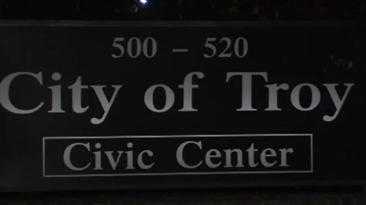 Judge rules against city of Troy for blocking opening of Mosque | FOX 2 ...