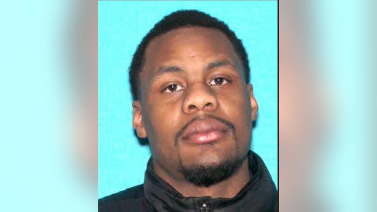 26-year-old sought by Detroit police after fatally shooting driver and ...
