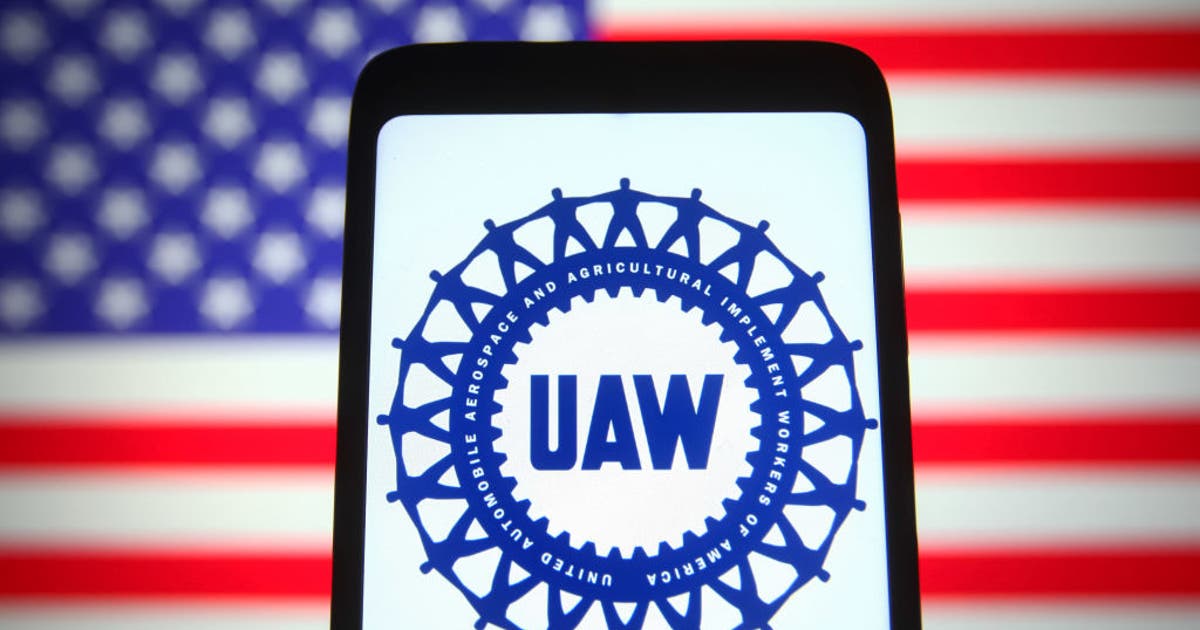 UAW organizes first EV battery plant members | FOX 2 Detroit