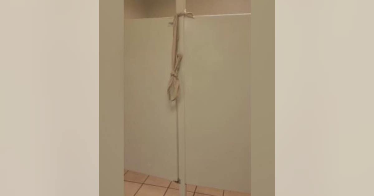 Makeshift noose found inside Grosse Pointe Panera men's room | FOX 2 ...