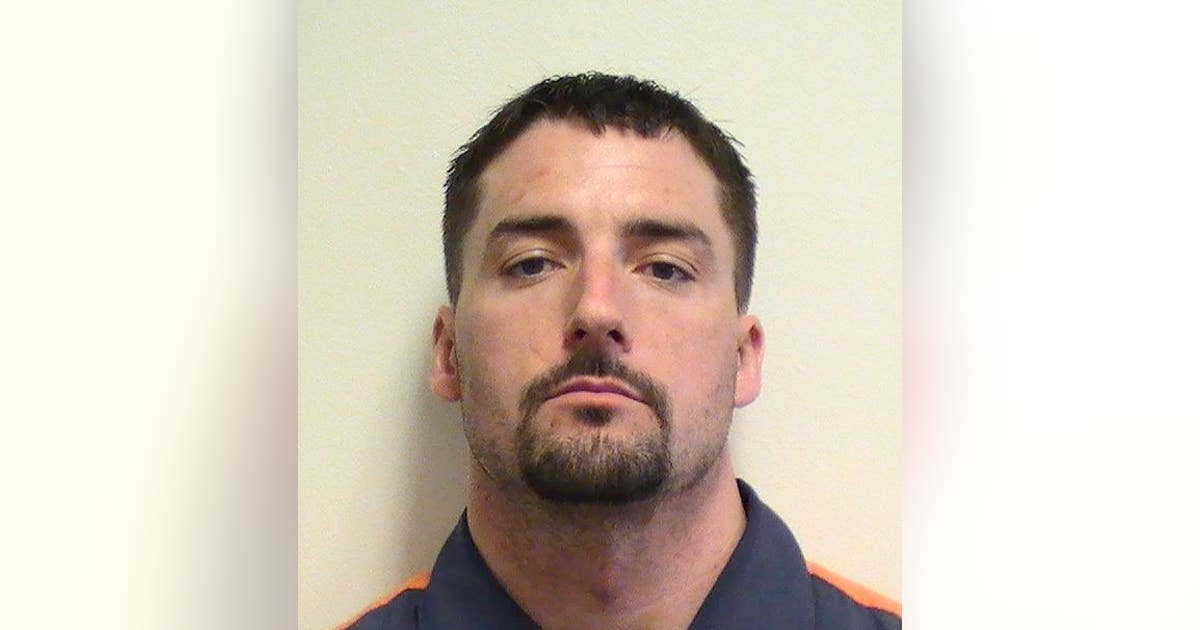 Man sentenced to prison after pointing rifle at patrons inside Holly ...