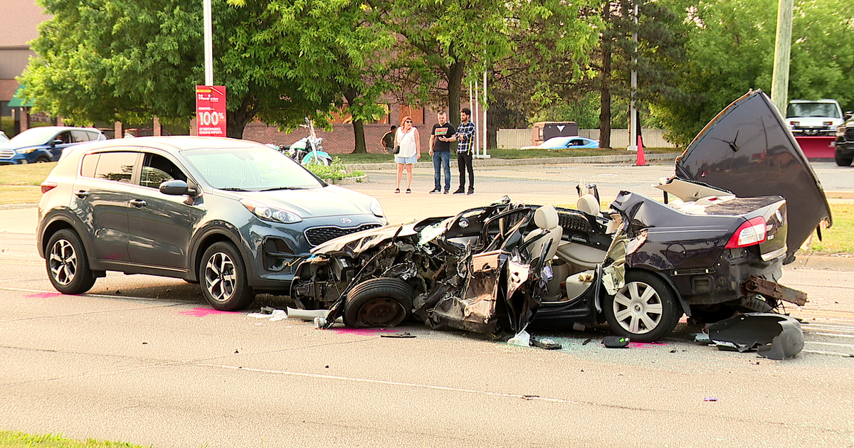Crash in Sterling Heights leaves 82-year-old man in critical condition ...