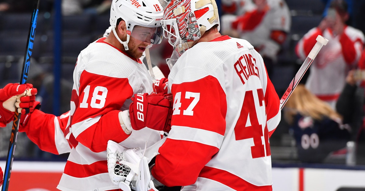 James Reimer stops 23 shots to help lift the Red Wings past the Blue ...