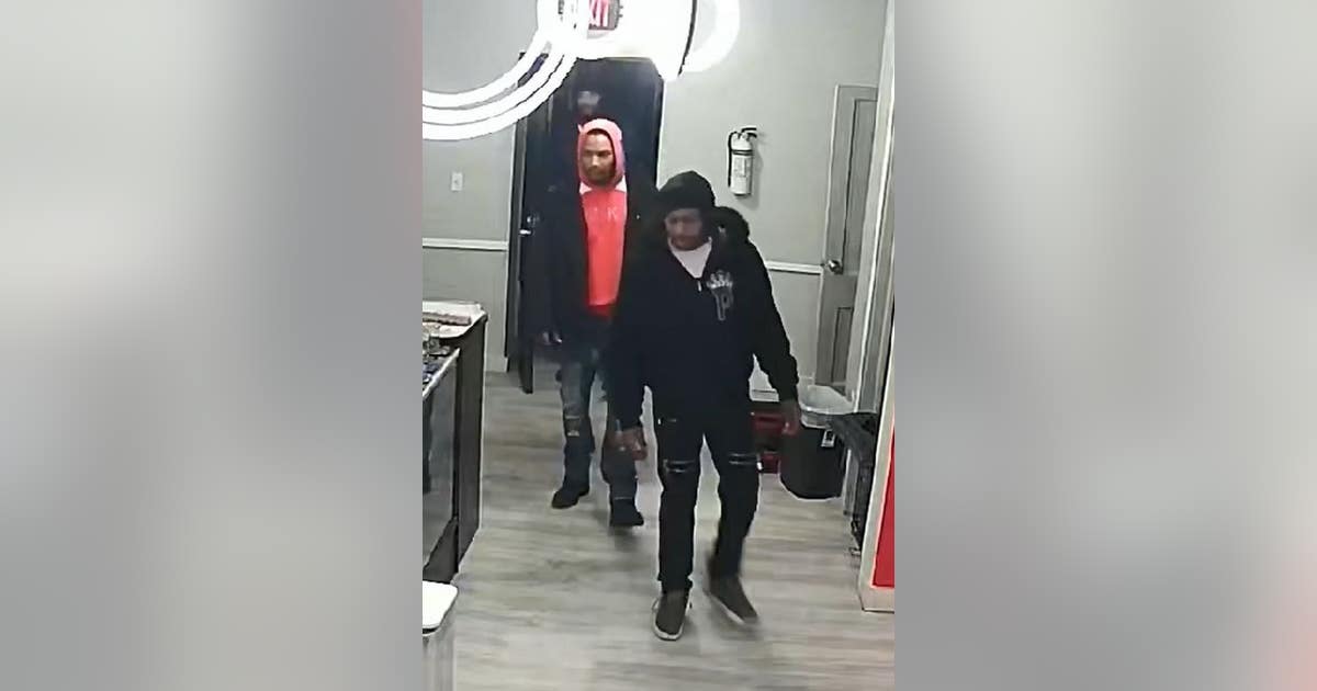 Suspects wanted after 2 shot during Detroit robbery | FOX 2 Detroit