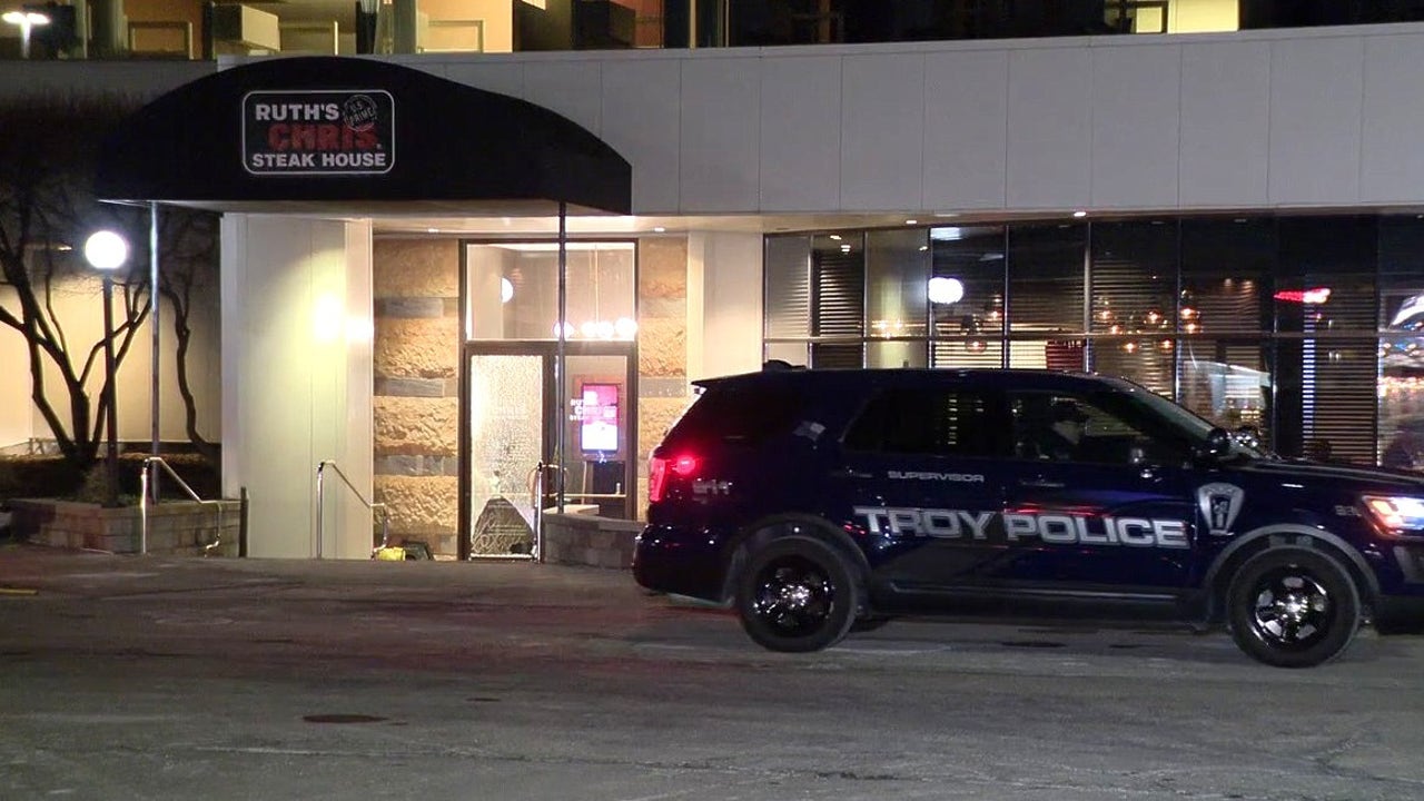 Ruth's Chris Steak House shooting suspect sought by Troy police | FOX 2 ... Ruth's Chris Steak House shooting suspect sought by Troy police | FOX 2 ...