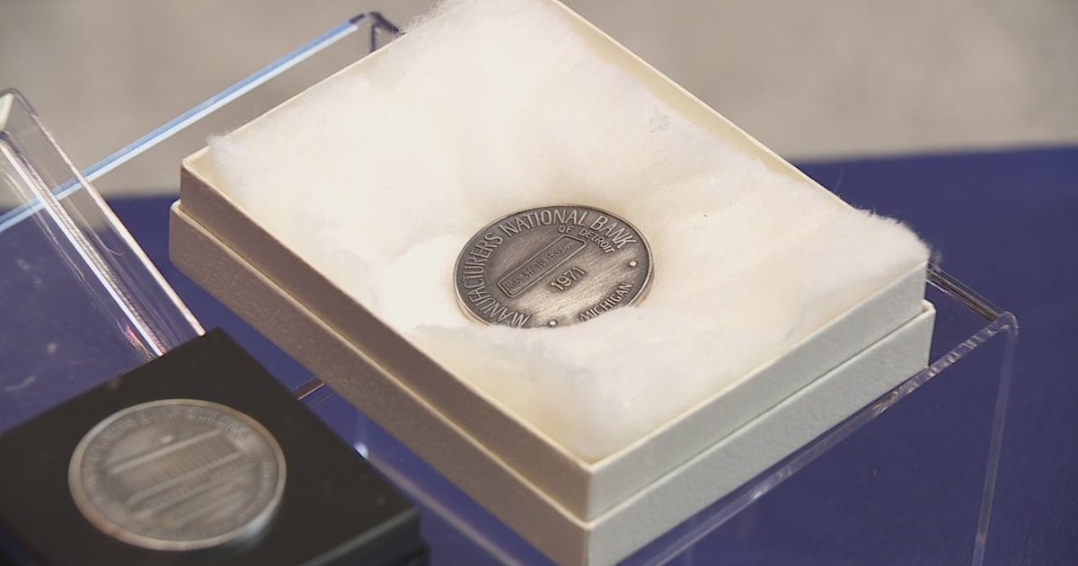 Comerica Bank in Detroit opens time capsule sealed in 1971 | FOX 2 Detroit