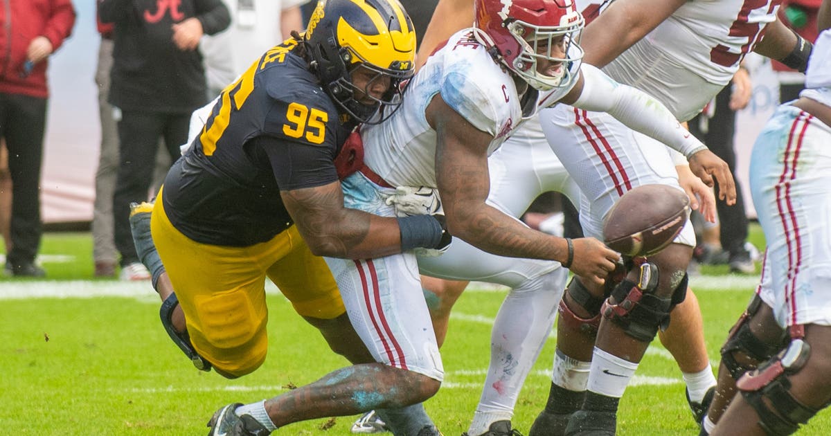 Michigan defense pressures Milroe all day, Wolverines beat No. 11 ...