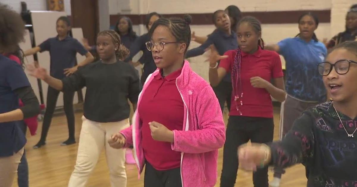 Detroit public school students learn dance from Alvin Ailey Dance ...
